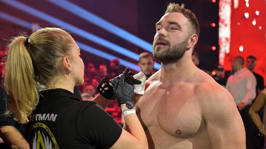 Benda dostal od Mikuláška bídu. Teď míří do zápasu 1 proti 5