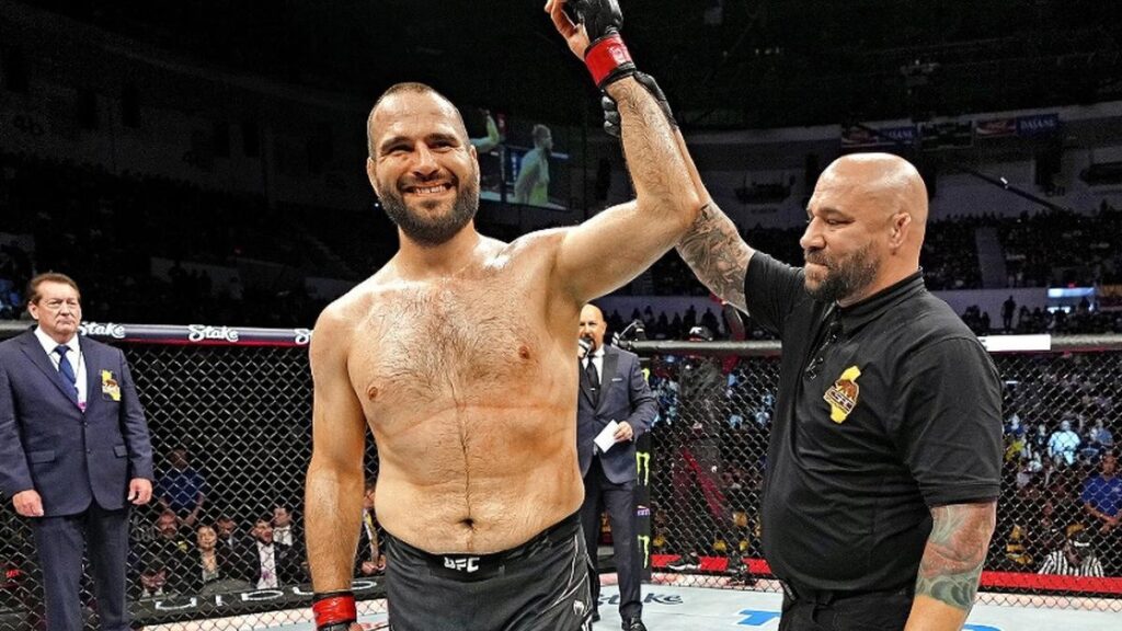 Slovák v UFC porazil legendu a rekordně poskočil v žebříčku