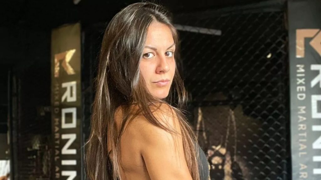 Kráska z UFC provokuje. Její pozadí je nepřehlédnutelné